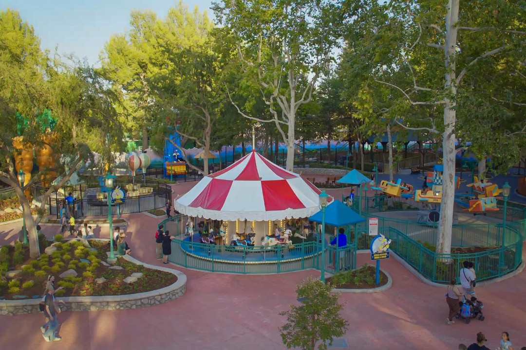Six Flags Magic Mountain Launches Fully Reimagined Looney Tunes Land ...
